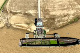 Advanced Barge Construction Techniques for Heavy Marine Projects ...